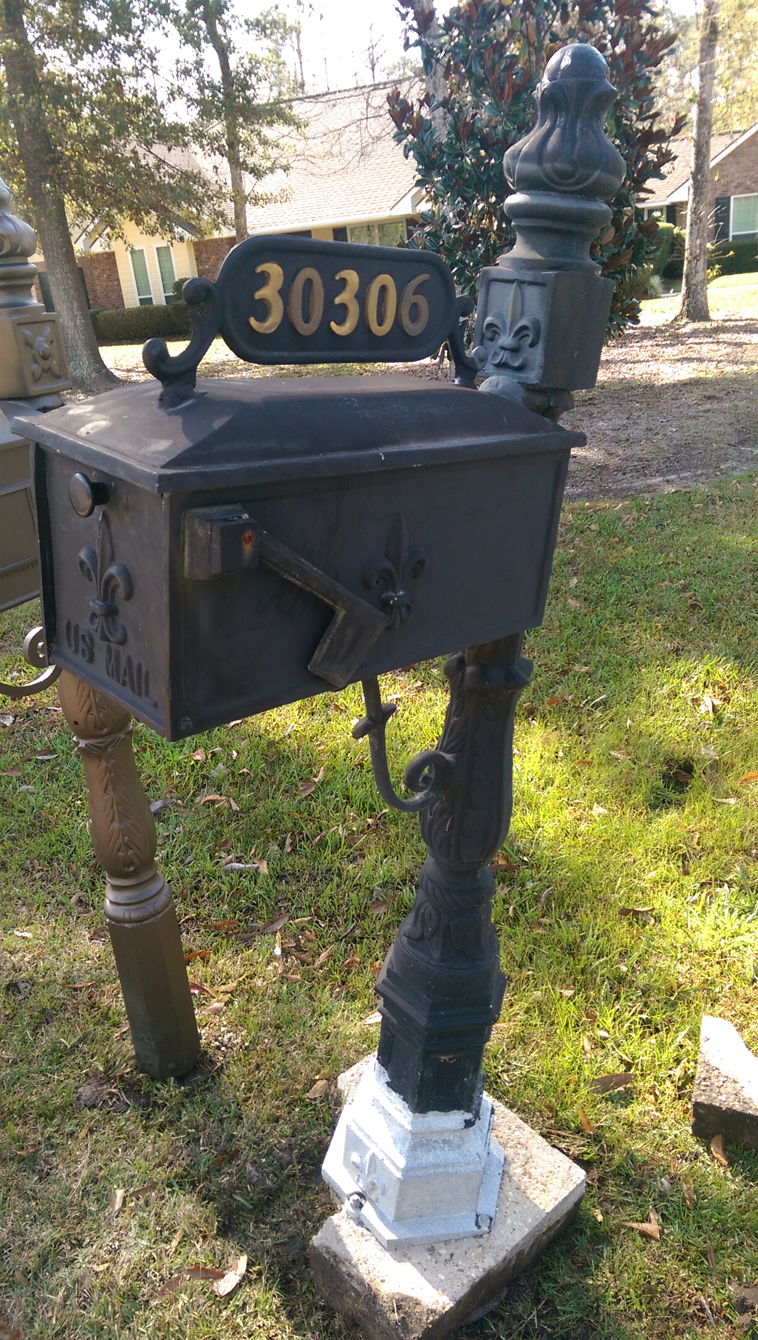 Before and After | Magnificent Mailboxes & Signs, LLC